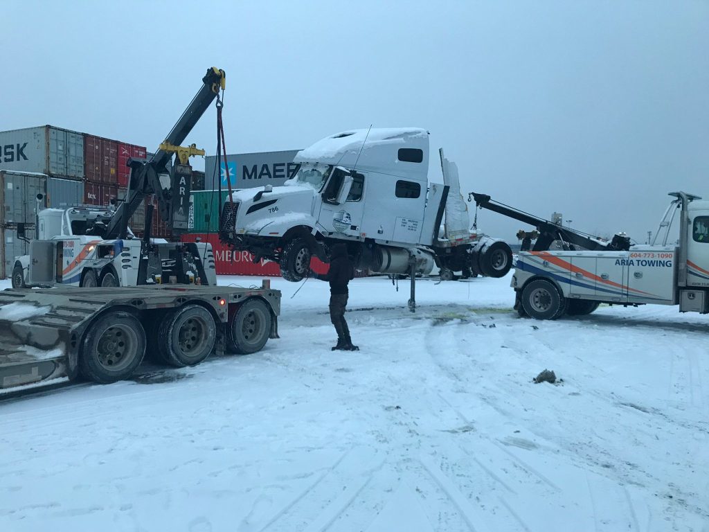 Winter Towing Tips: Navigating Snow and Ice Safely